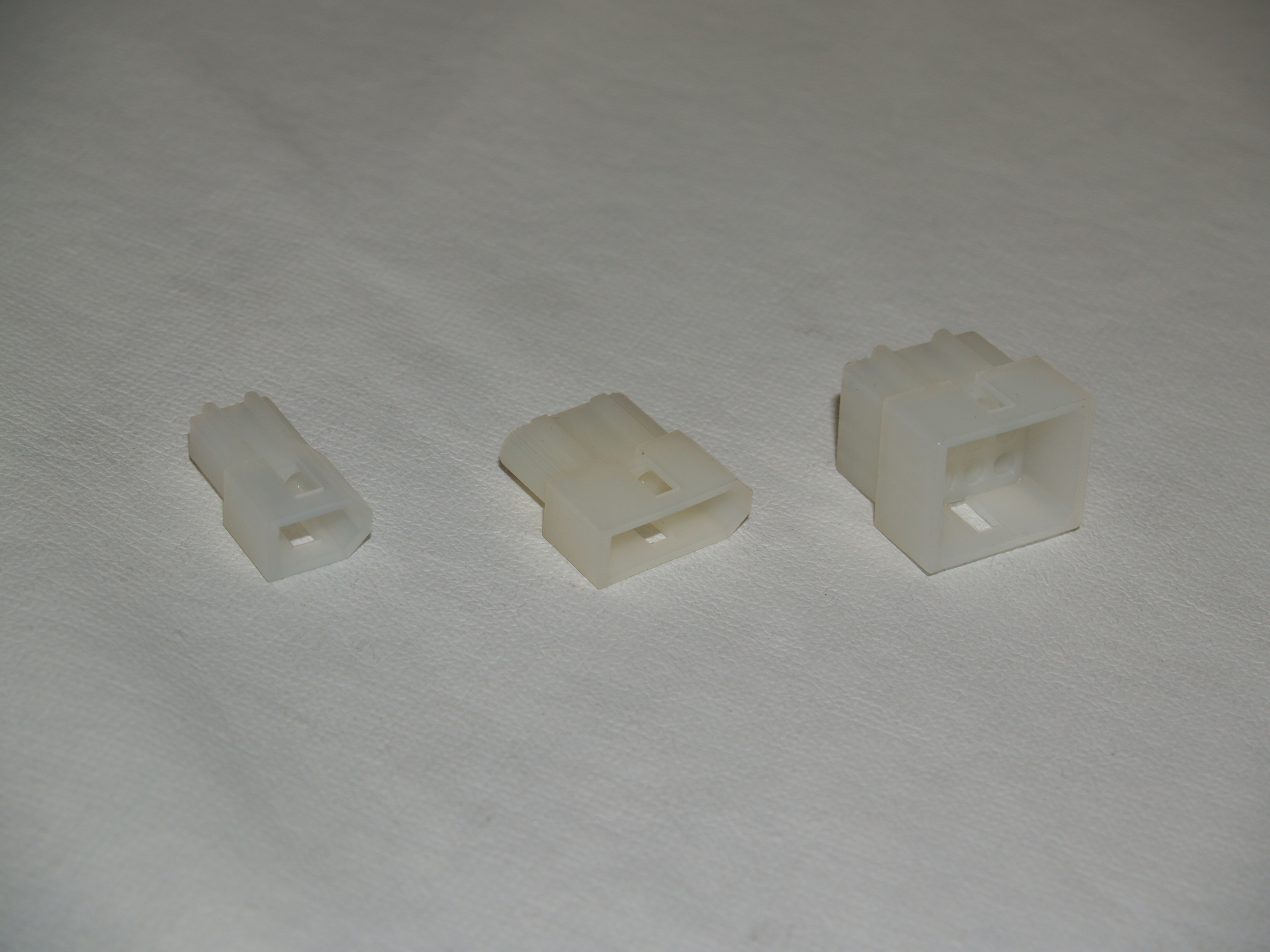 モレックスコネクター: イーエスハーネス株式会社（UL認定工場）