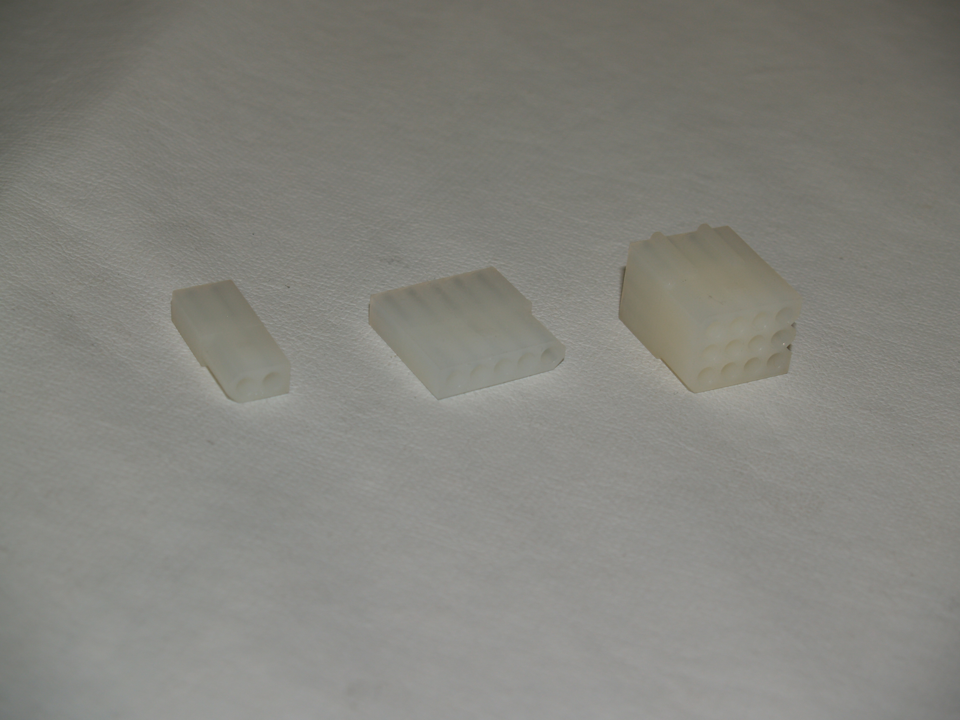 モレックスコネクター: イーエスハーネス株式会社（UL認定工場）